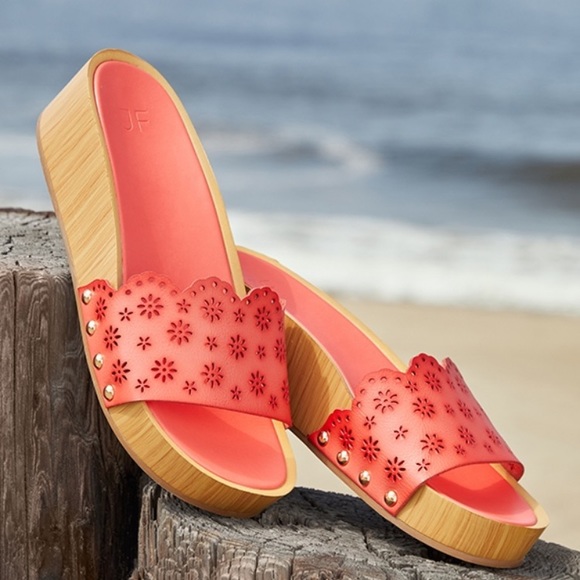 Shoes | Nwot Bright Pink Wavy Eyelet Sundaes Platform Sandals Floral ...
